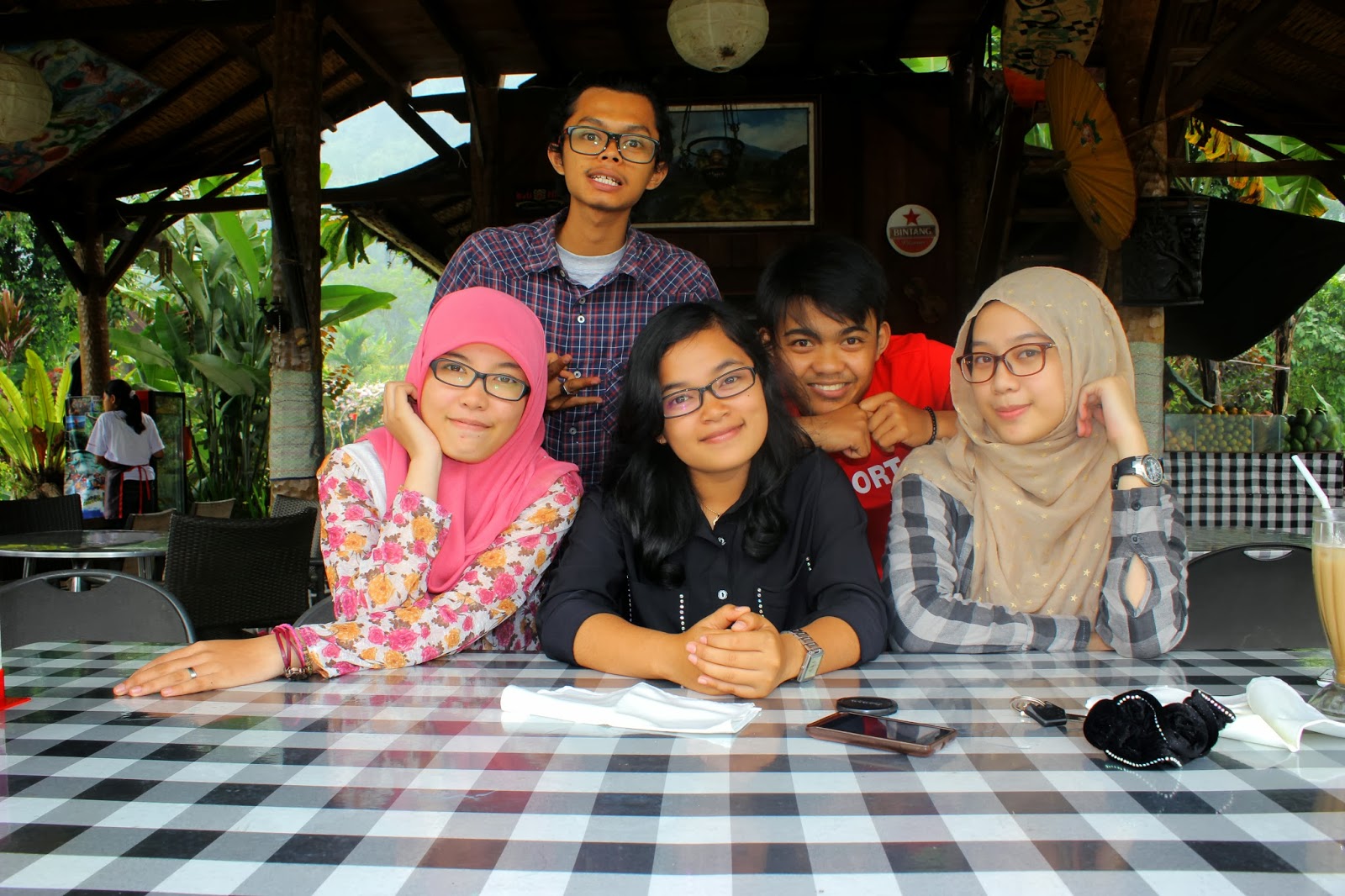 Taruko - The Moon And The Stars